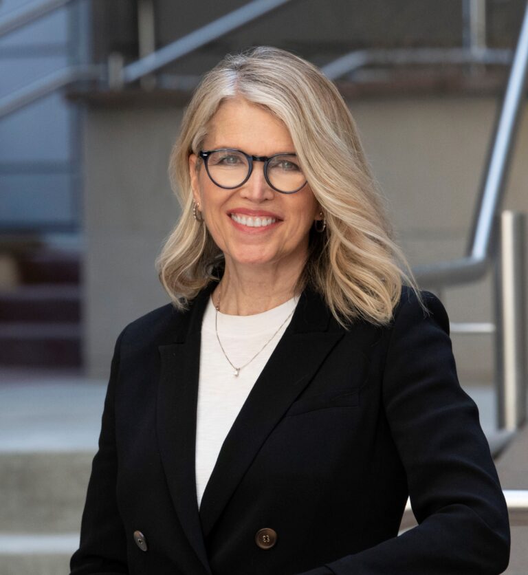 Lisa Grow - Compete
